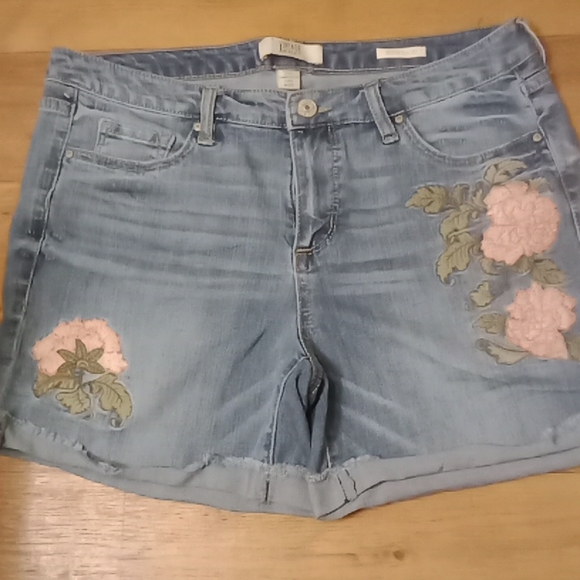 Vintage America | Shorts | Euc Vintage America Embroidery Bestie Short ...